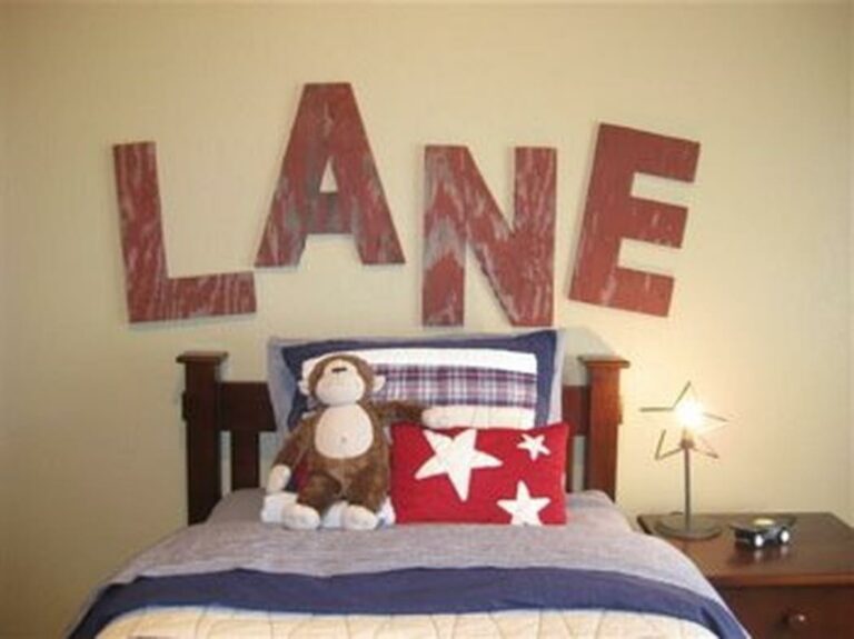 25 Creative Word Art Decor Ideas to Personalize Your Walls