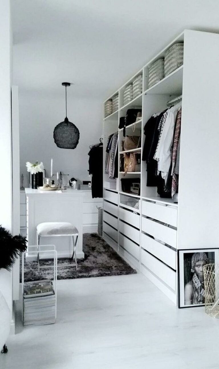 40 Clever Space-Maximizing Closet Design Ideas