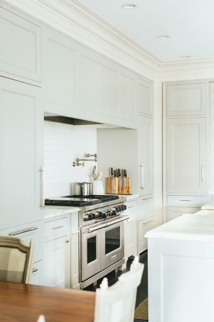 30 Brilliant Hidden Range Hood Ideas for Your Kitchen
