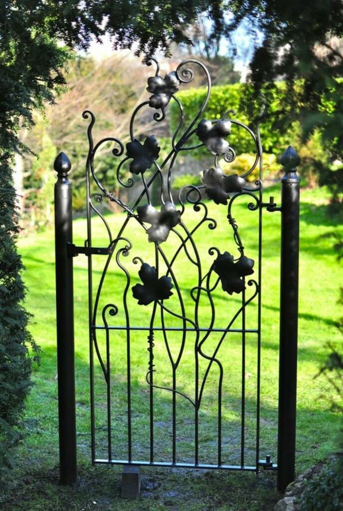 36 Stylish Metal Garden Gate Ideas with Advantages and Disadvantages