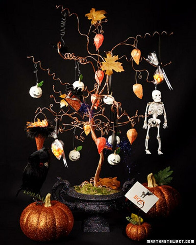 52 Halloween Tree Decorating Ideas to Try