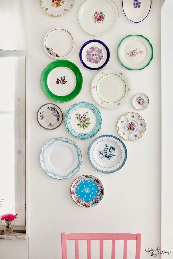 70 Elegant Plate Wall Decorating Ideas