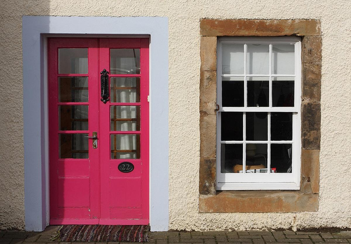 15 Trendy Pink Front Door Ideas That Turn Heads