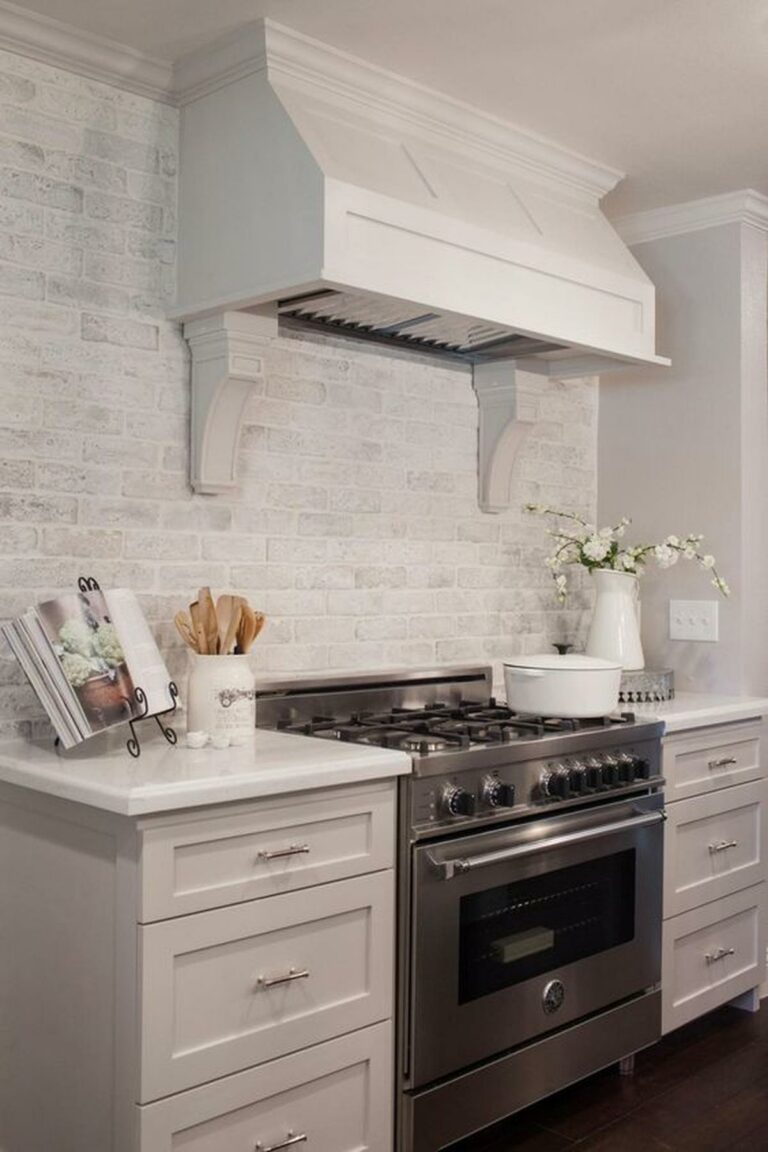 25 Elegant Whitewashed Walls Ideas For Chic Living Spaces