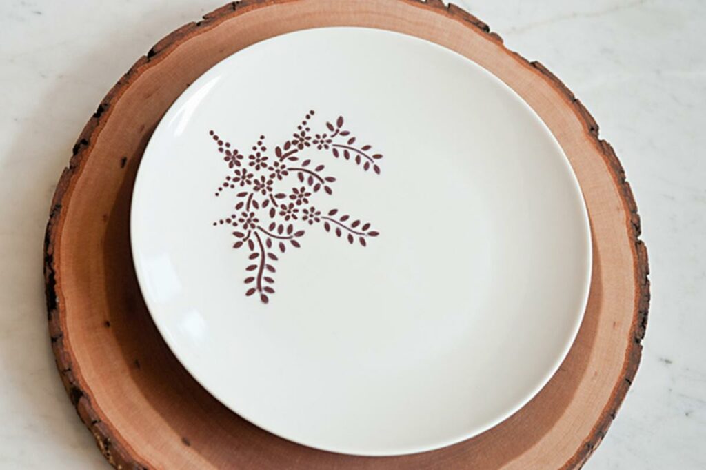 12 Adorable DIY Plate Crafts for Creative Home Decor