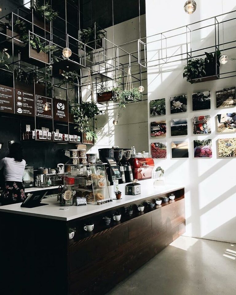 33 Charming Coffee Shop Interior Decor Ideas
