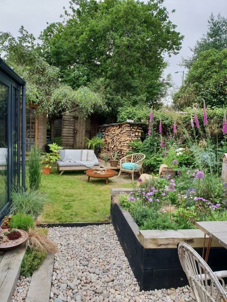 25 Enchanting Small Garden Designs