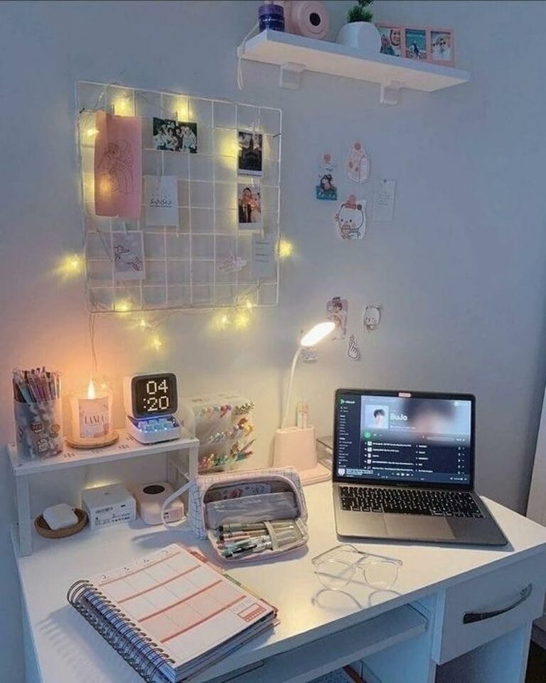 44 Elegant And Functional Laptop Desk Setups