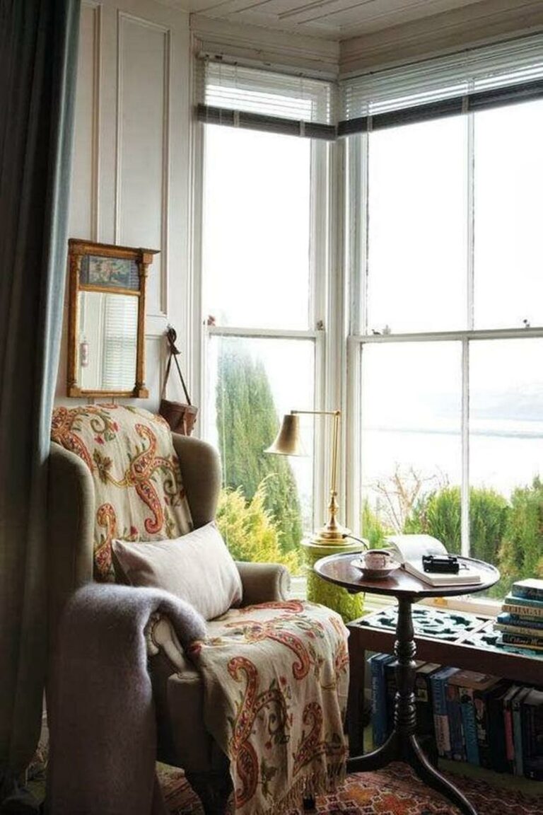 30 Corner Window Designs for Sun-Kissed Rooms