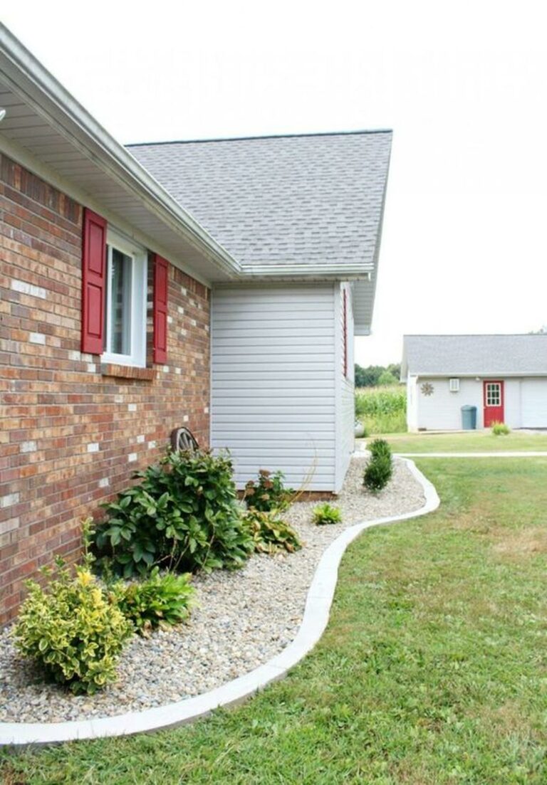 30 Elegant Concrete Garden Edging Ideas: Benefits & Drawbacks