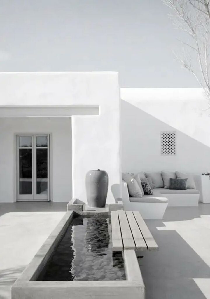 39 Elegant Water Features for Outdoor Areas