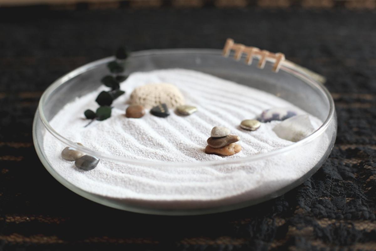 8 Tranquil DIY Desk Zen Garden Ideas for Peaceful Breaks