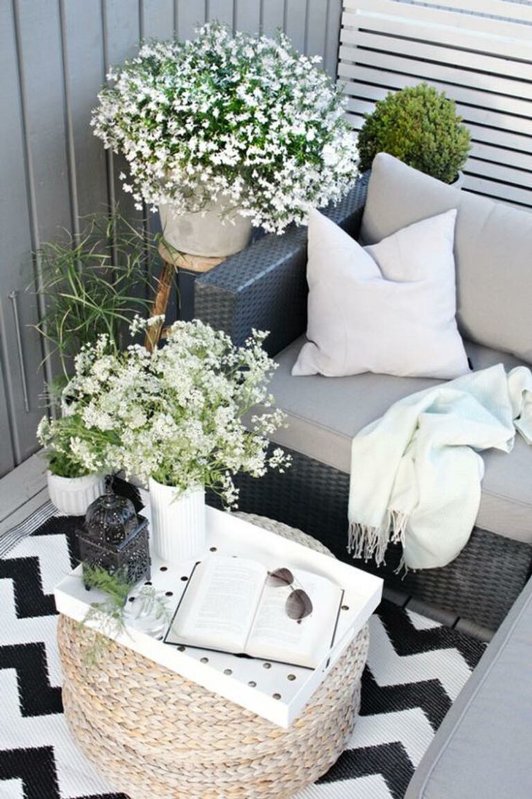 20 Clever Furniture Ideas for Tiny Balcony Spaces