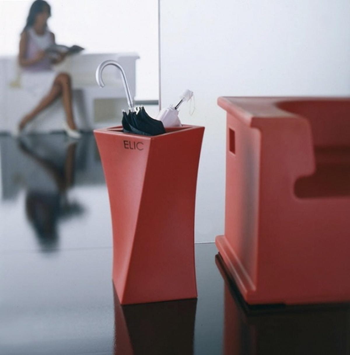 5 Easy Umbrella Stand Ideas for Stylish Hallway Storage