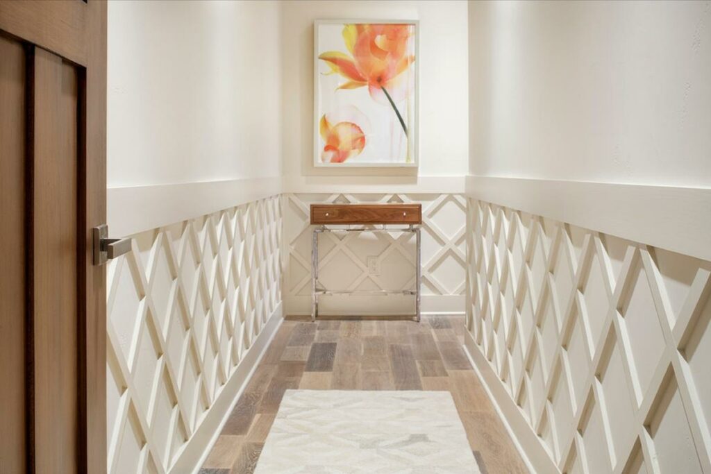 11 Elegant Wainscoting Ideas With Pros And Cons