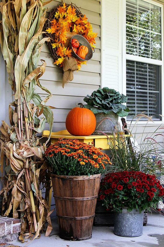 26 Easy Outdoor Fall Decor Inspirations for Seasonal Appeal