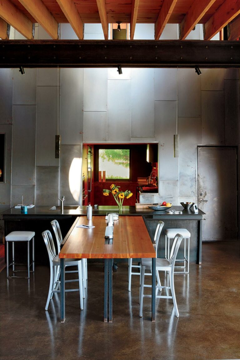 25 Creative Metal Beam Interior Ideas for Modern Homes
