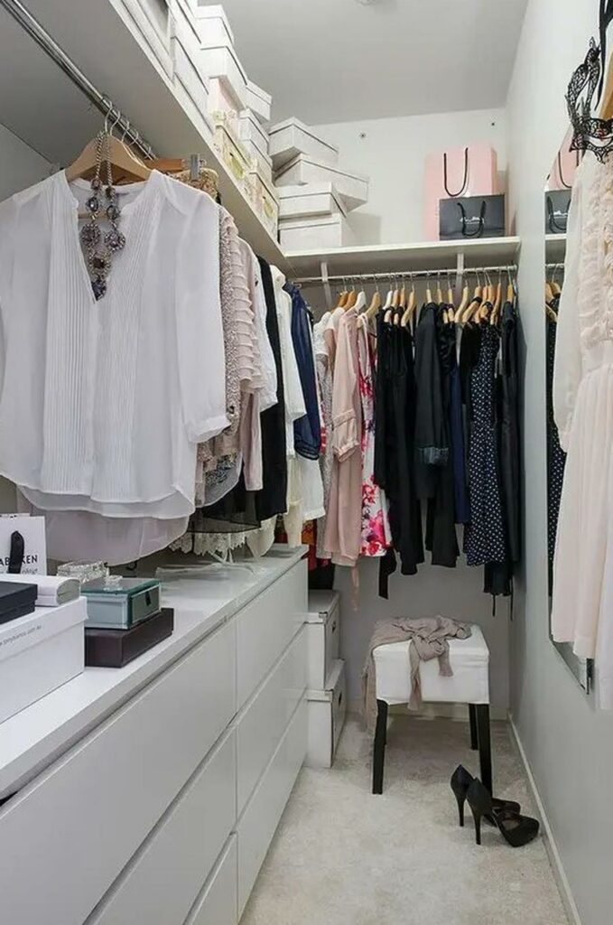 40 Clever Space-Maximizing Closet Design Ideas