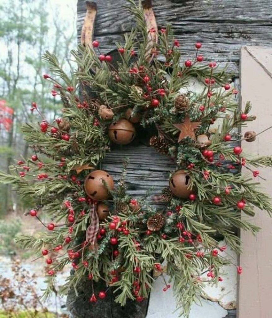 50 Rustic and Enchanting Christmas Wreath Inspirations