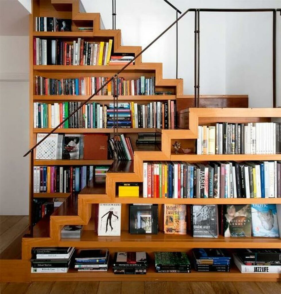 25 Enchanting Libraries And Cozy Reading Nooks Under Stairs