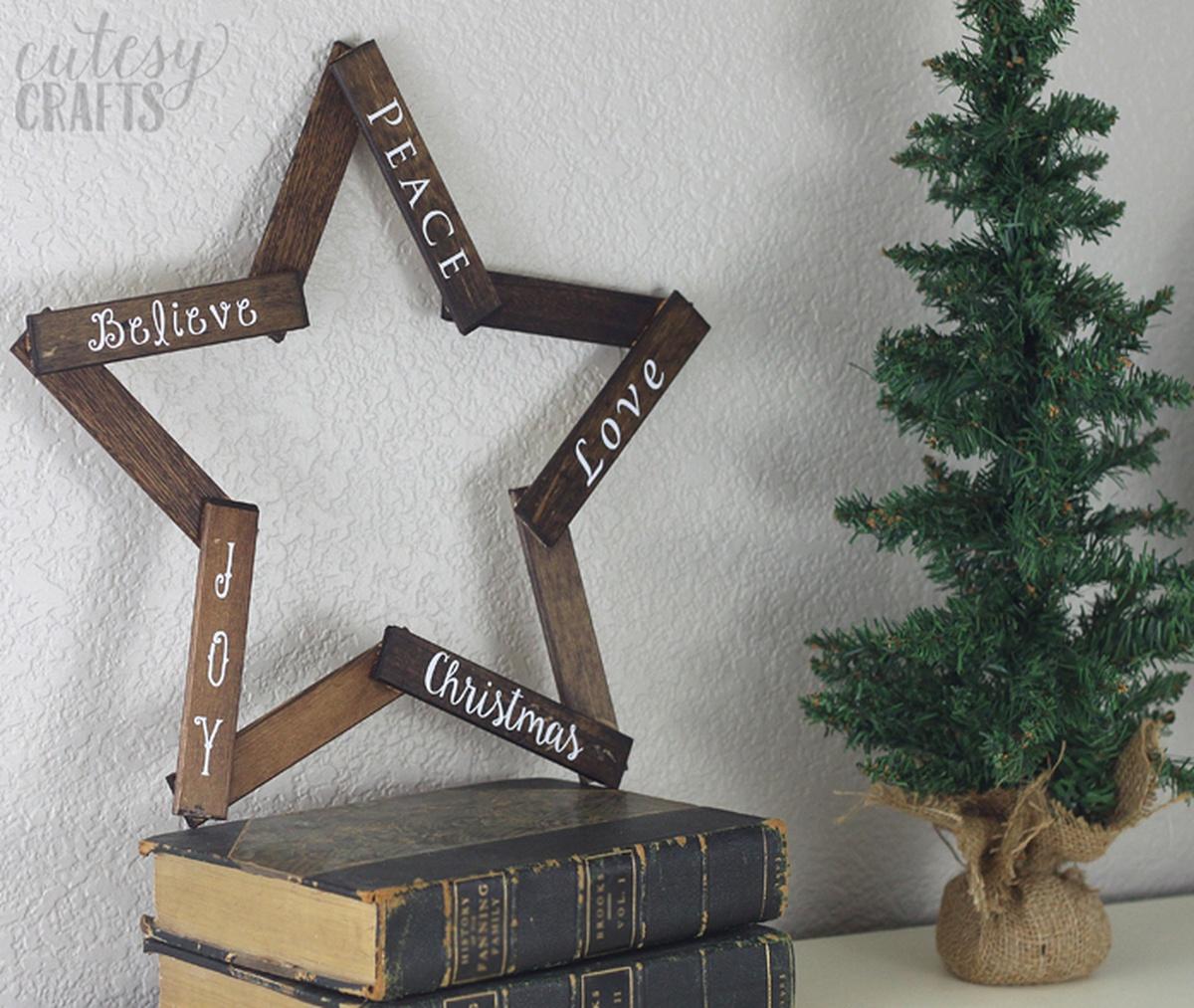 11 Gorgeous DIY Christmas Star Crafts for Festive Homes