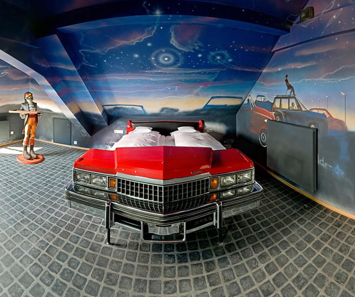 10 Unique Room Designs for Car Enthusiasts