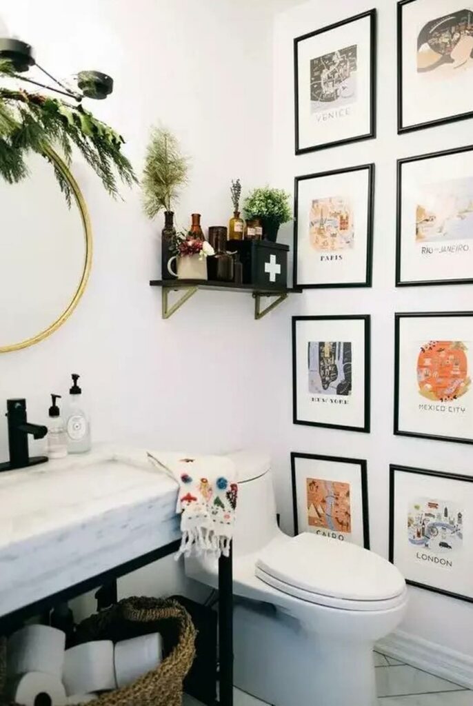 51 Sophisticated Grid Gallery Wall Designs for Homes