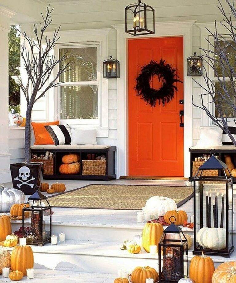 59 Enchanting Fall Lanterns For Outdoor And Indoor Decor