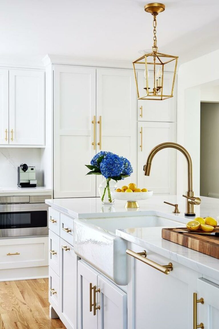 78 Luxurious Gold Accents And Accessories For Elegant Interior Design