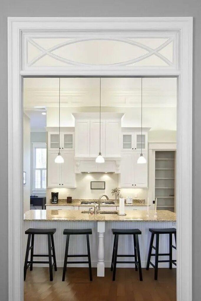 35 Stylish Transom Window Designs for Modern Homes