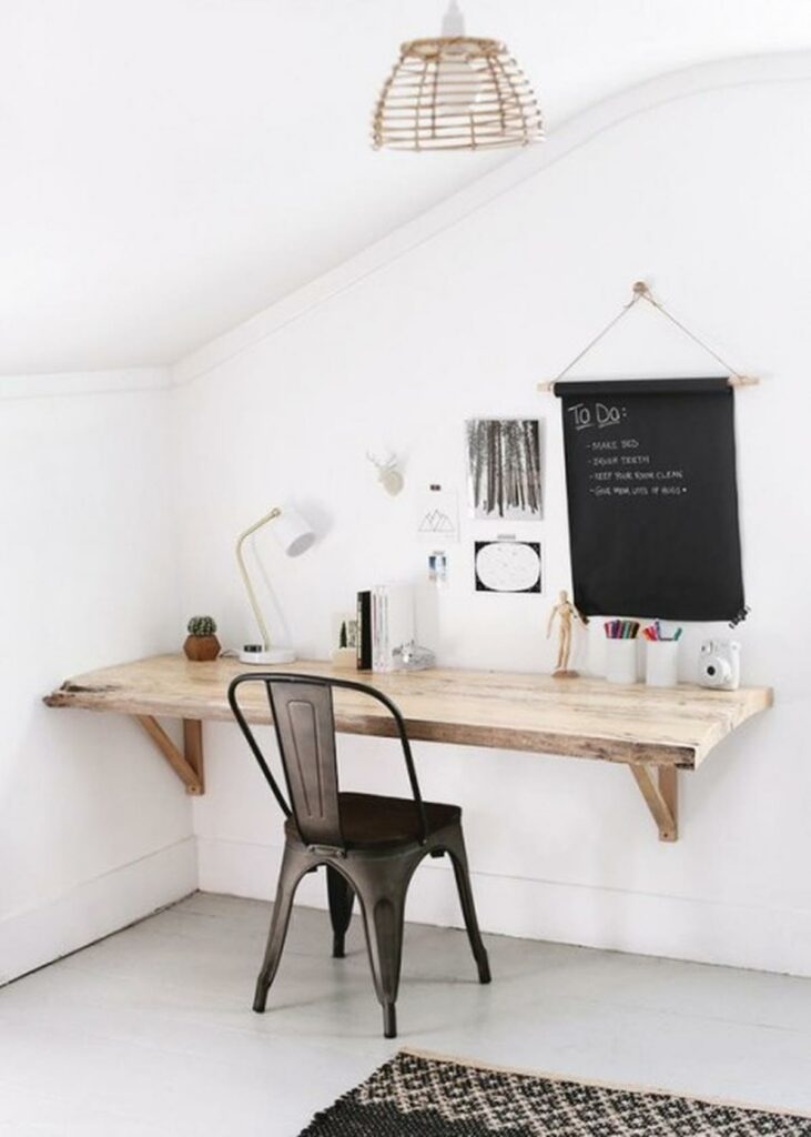 24 Chic Floating Desk Designs for a Modern Home Office