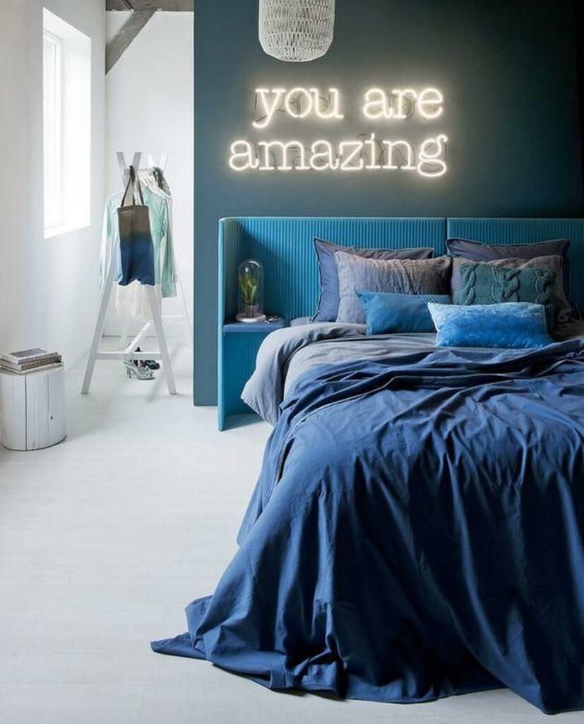 25 Brilliant Ideas To Use Neon Lights For Home Decor