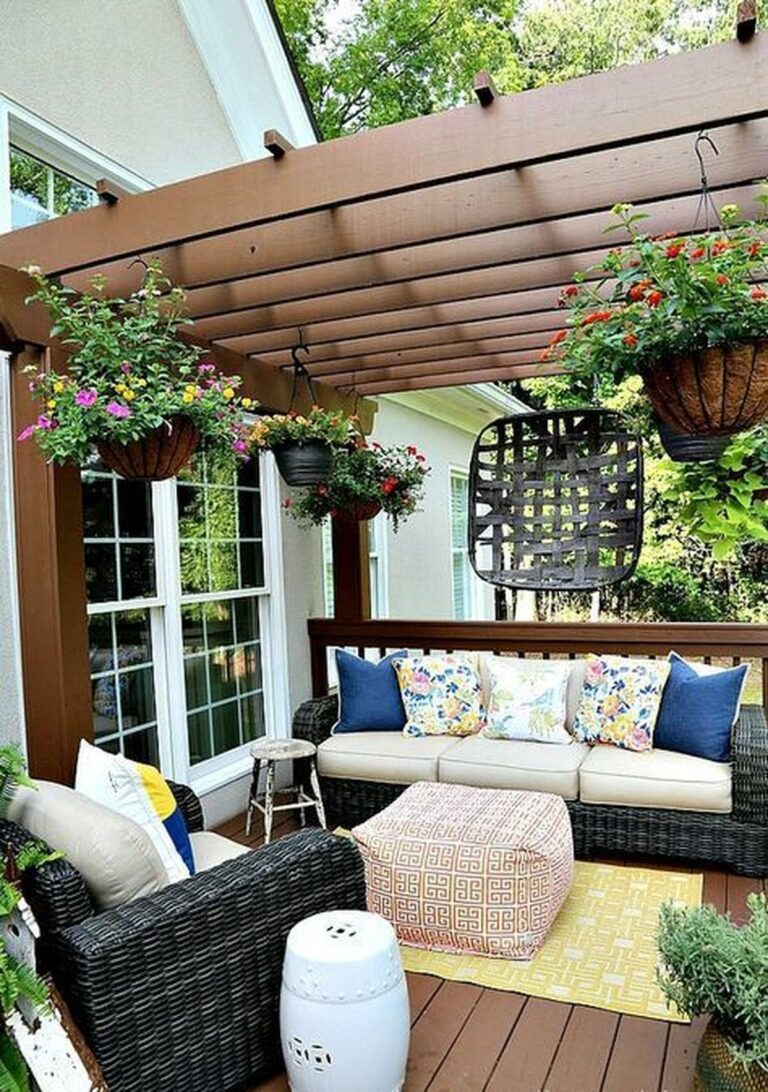 25 Refreshing Ideas To Decorate A Summer Deck