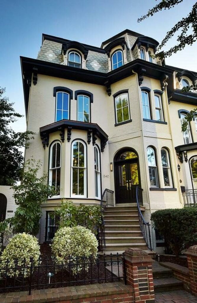 25 Magnificent Mansard Roofs With Pros And Cons