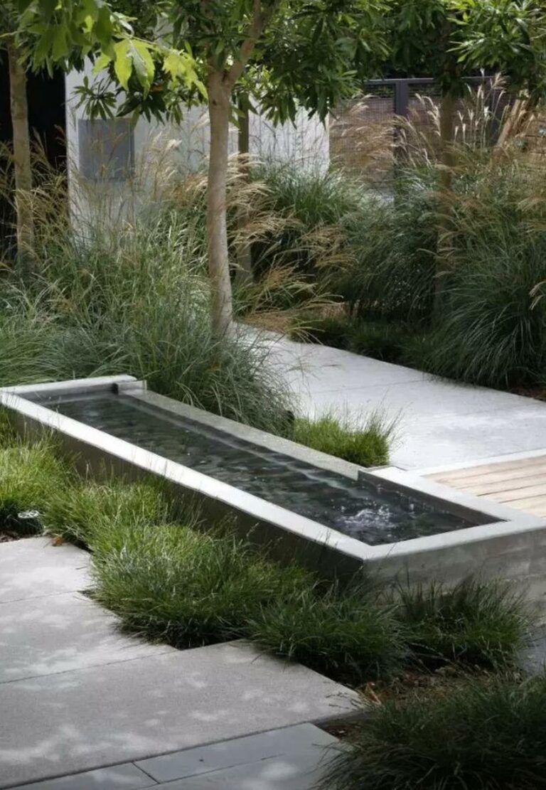 39 Elegant Water Features for Outdoor Areas