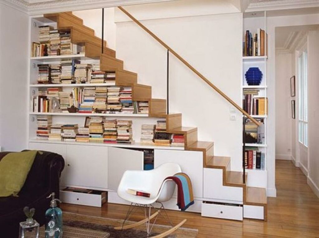 25 Enchanting Libraries And Cozy Reading Nooks Under Stairs
