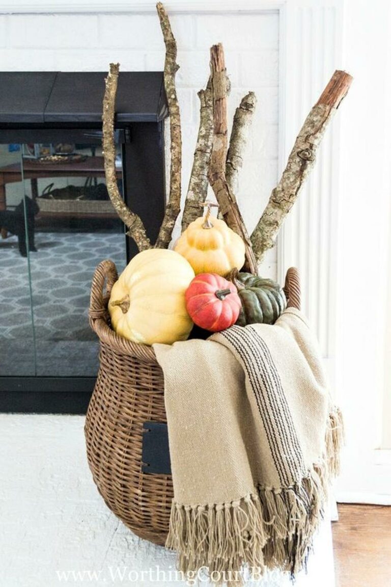 15 Autumn Basket Displays for Seasonal Style and Storage