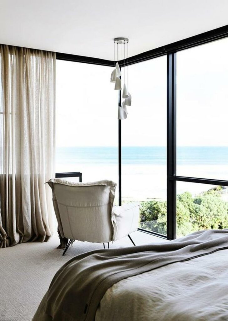 30 Corner Window Designs for Sun-Kissed Rooms