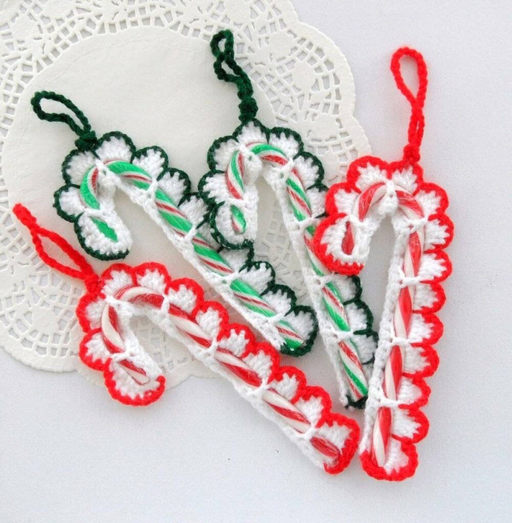 31 Festive Candy Cane Christmas Decor Ideas to Try