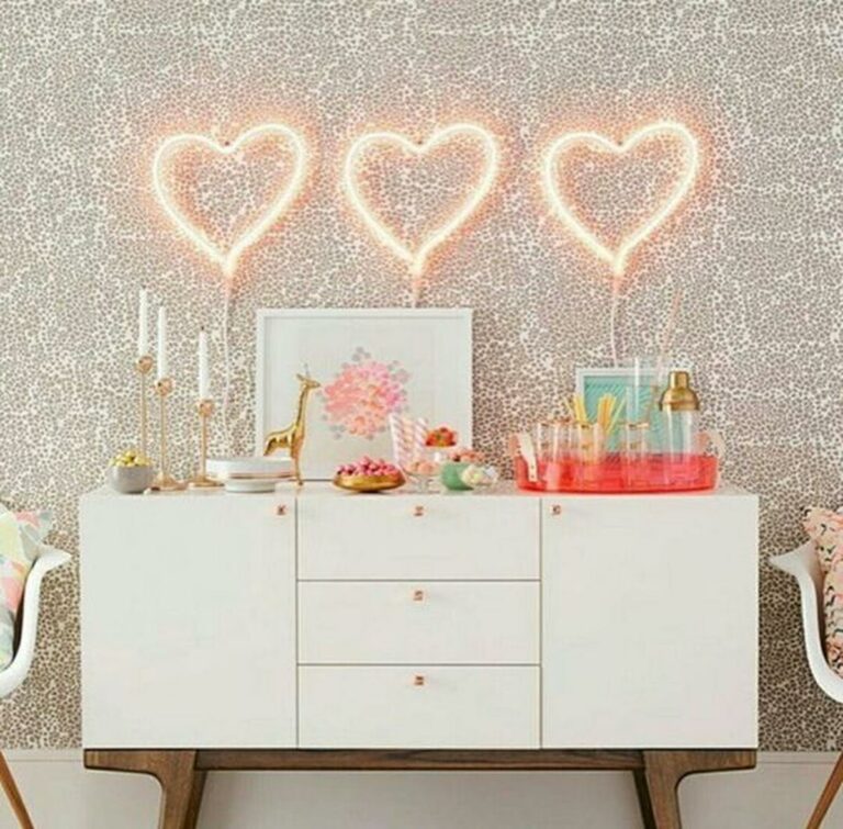 25 Brilliant Ideas To Use Neon Lights For Home Decor