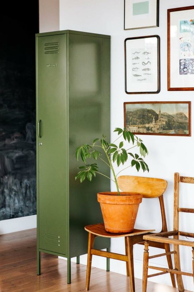 58 Elegant Locker Designs For Your Home