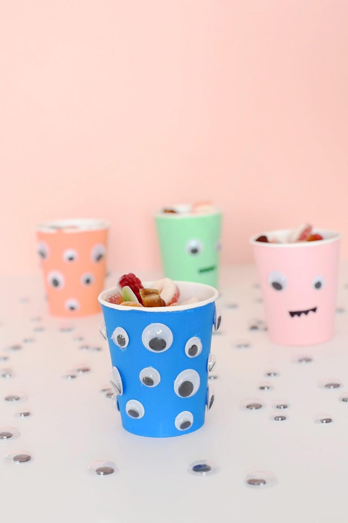 9 Trendy Googly Eyes Crafts for Halloween Creativity