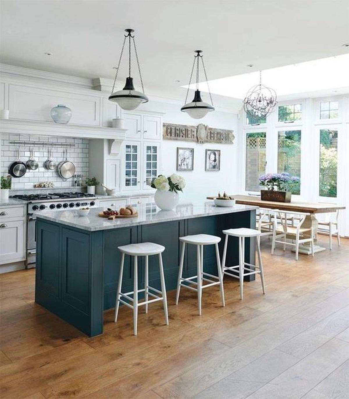 15 Inspired Kitchen Island Ideas with Smart Seating