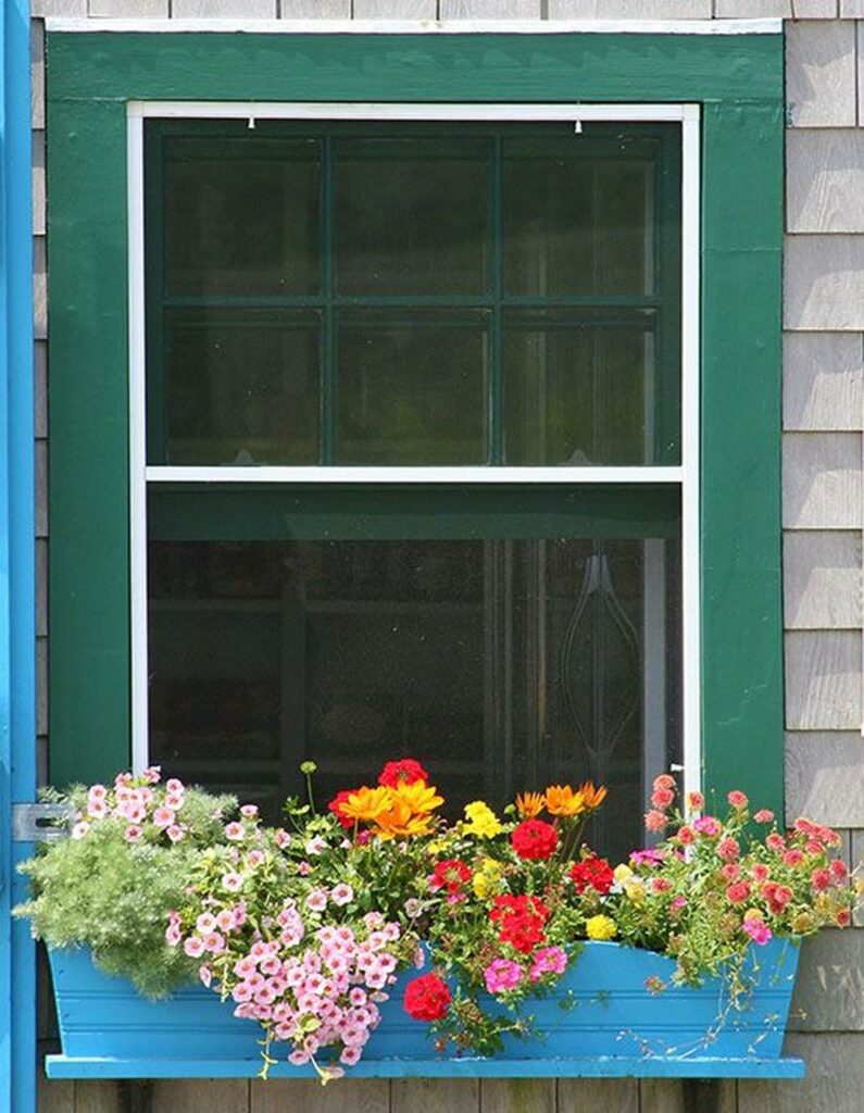 48 Beautiful Window Box Decorating Ideas