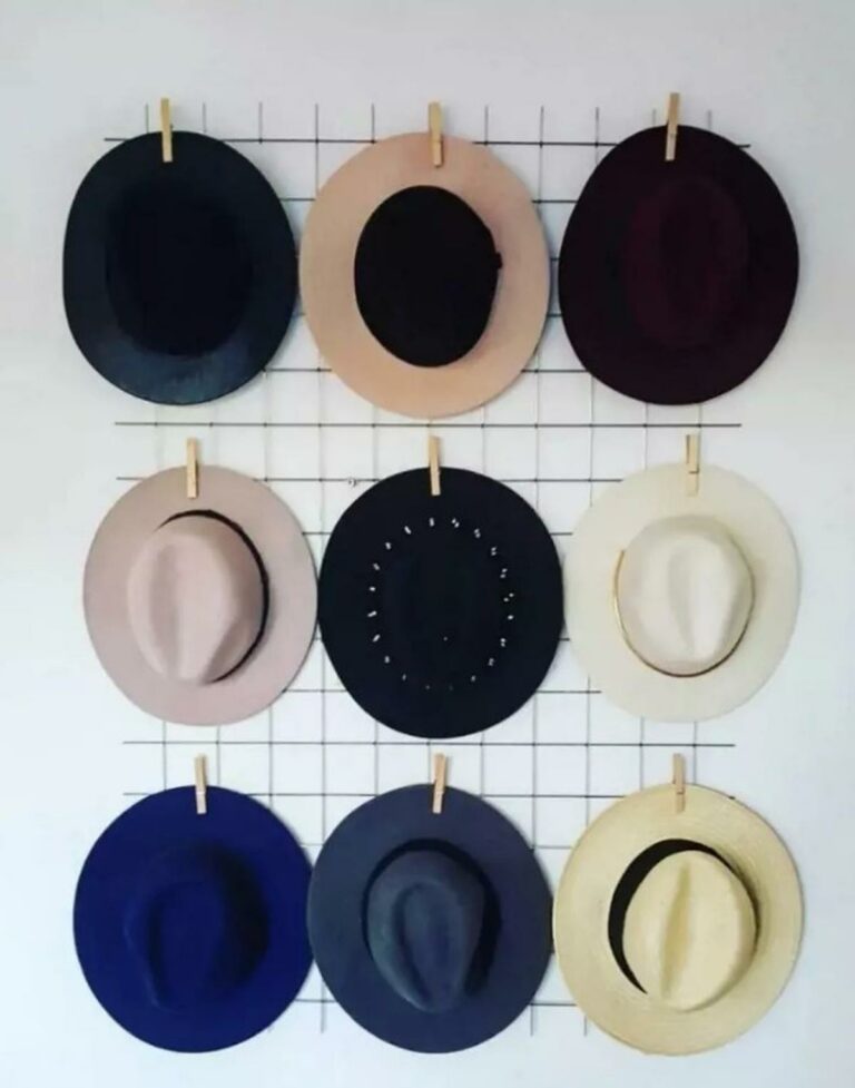 35 Innovative Hat Gallery Wall Display Ideas