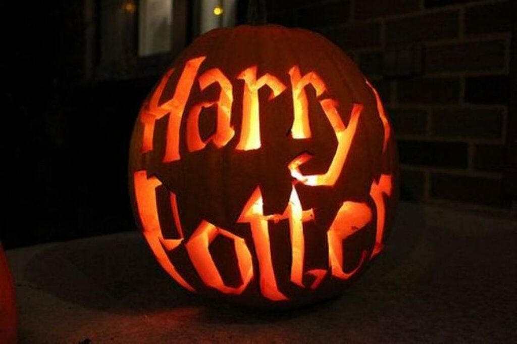 47 Mesmerizing Movie-Inspired Pumpkin Carving Ideas