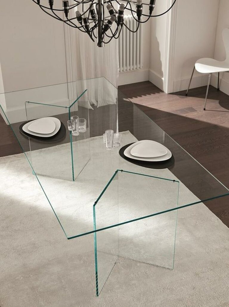 15 Gorgeous Clear Glass Dining Table Ideas for Elegant Homes