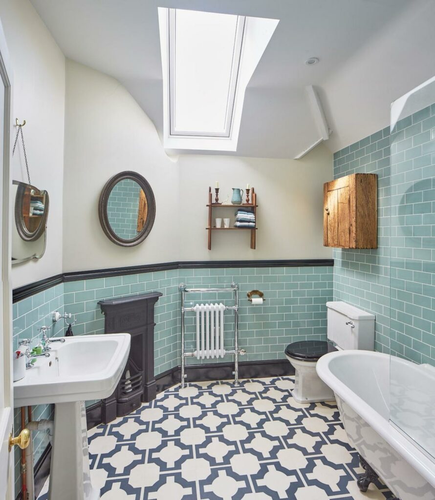 37 Innovative Ways To Incorporate All 4 Bathroom Border Tile Types