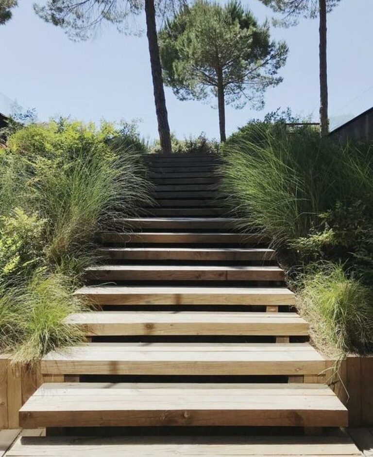 41 Breathtaking Outdoor Floating Steps Ideas