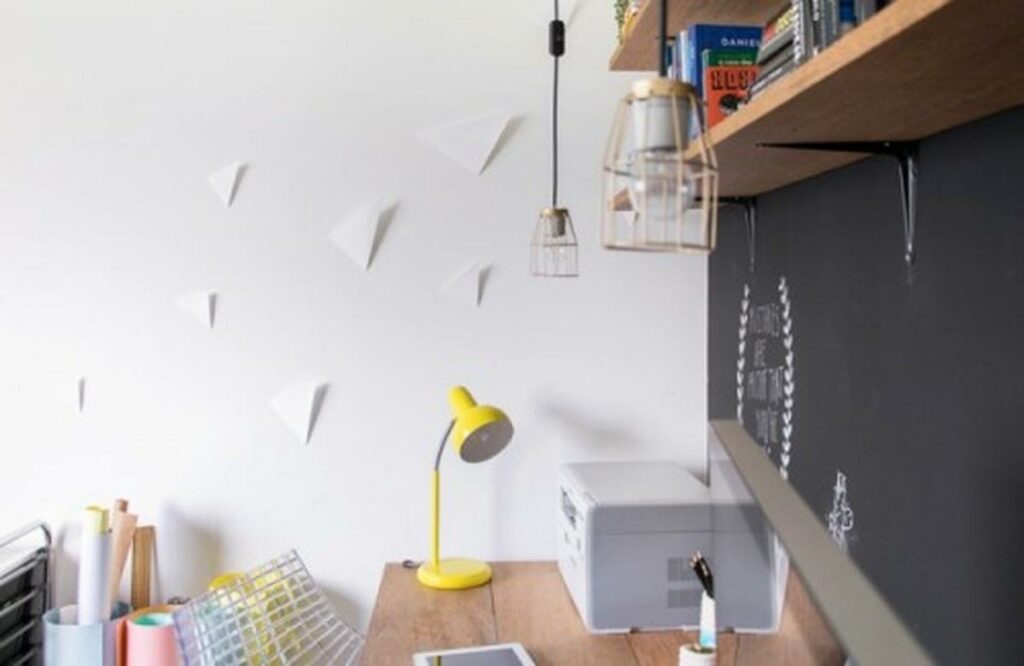 14 Gorgeous DIY Paper Wall Decoration Ideas
